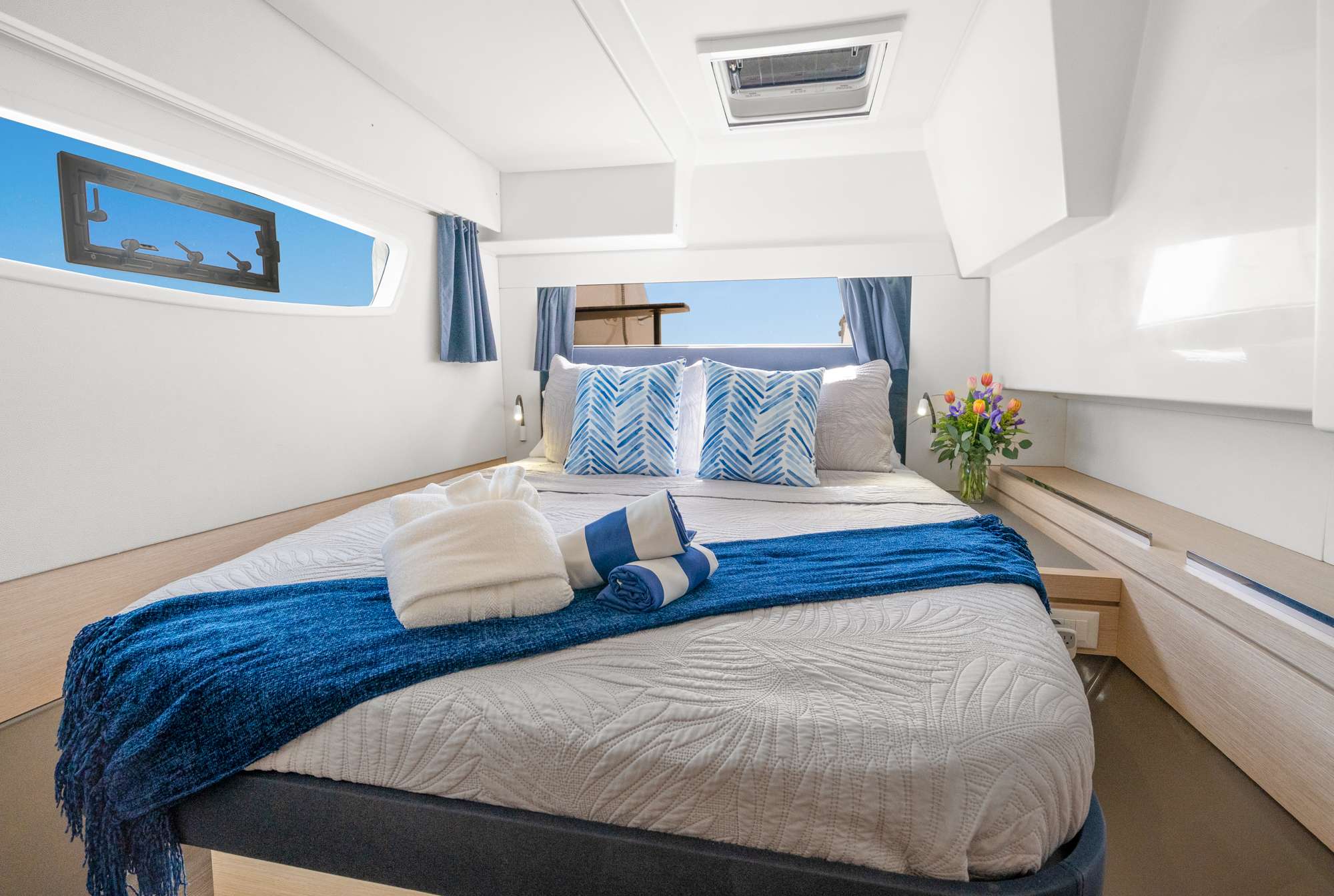 Luna Bliss Infinity Yacht Charters